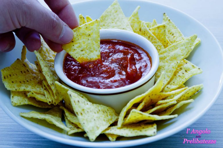 Salsa rossa piccante per tortilla chips | l'Angolo delle Prelibatezze